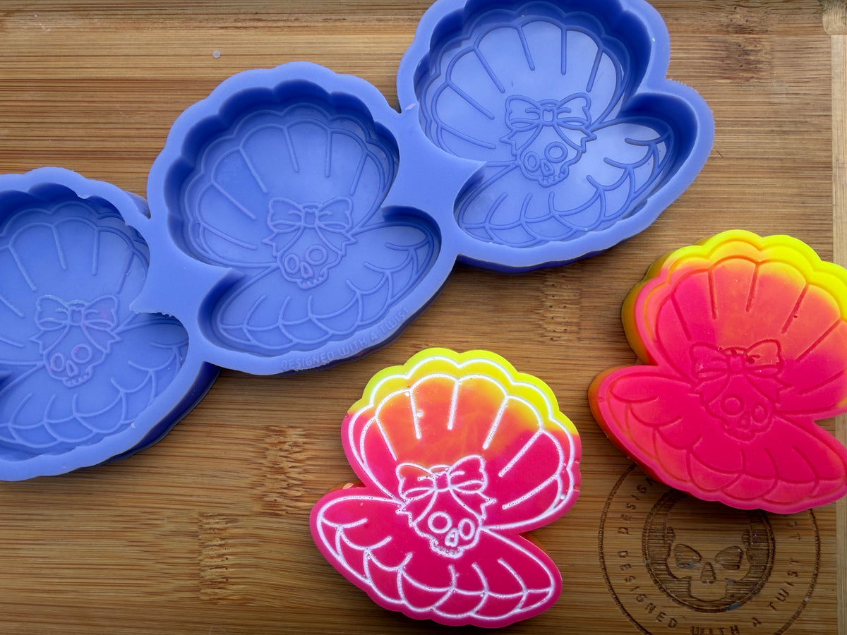 Skull Oyster Shell Silicone Mold - 3 Cavities | Designed with a Twist