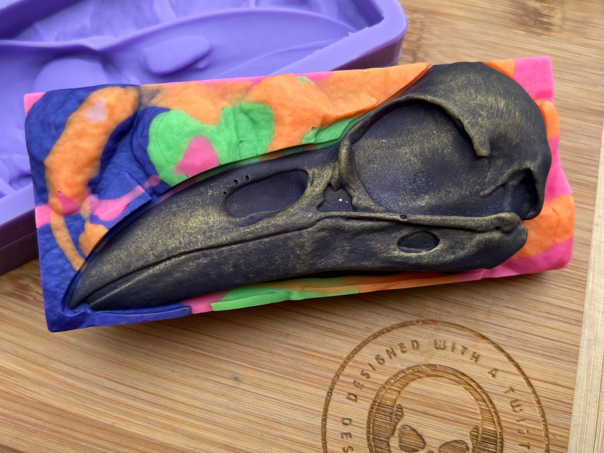 3D Raven Skull Snapbar Silicone Mold | Designed with a Twist