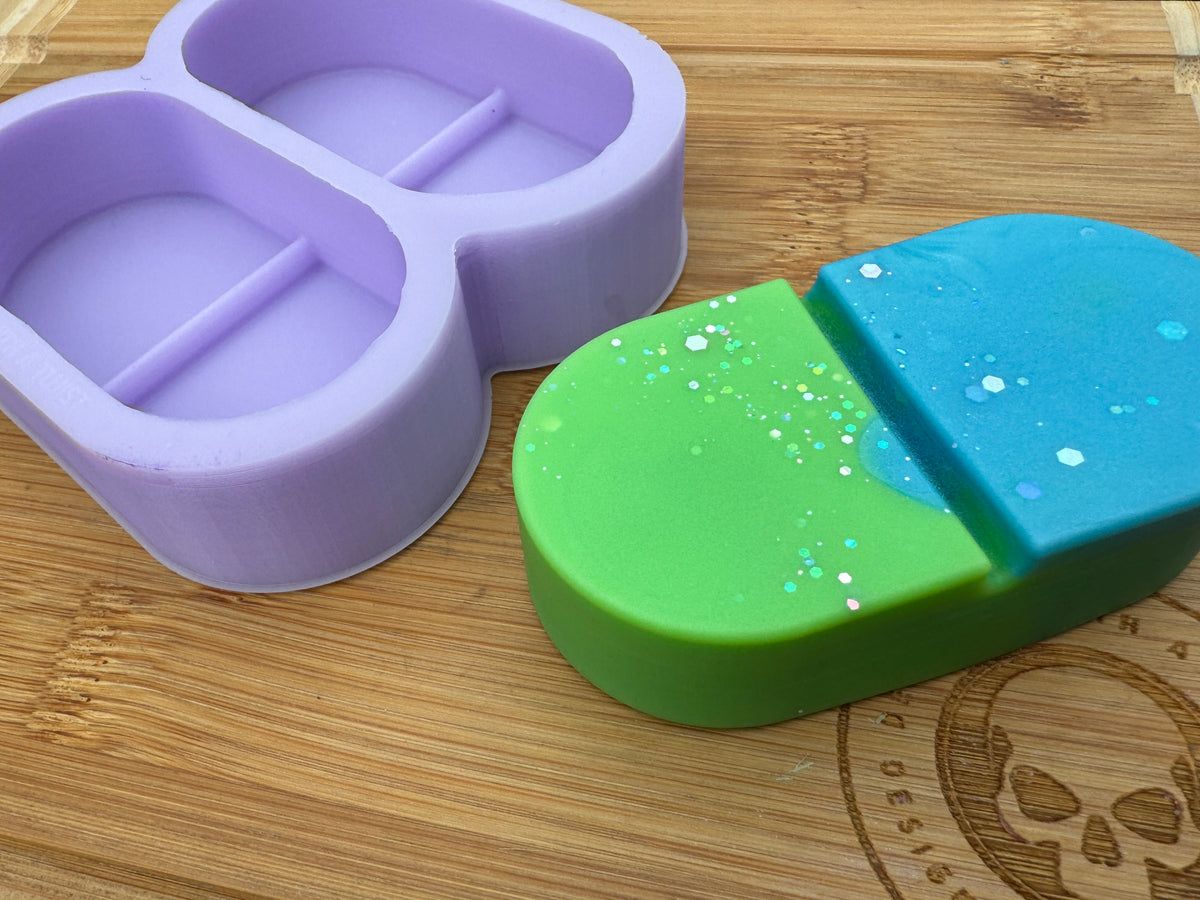 Capsule Duo Snap Silicone Mold | Designed with a Twist
