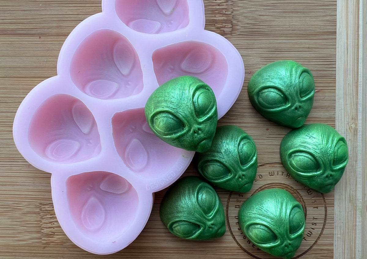 Mini 3D Alien Head Silicone Mold 6 Cell | Designed with a Twist